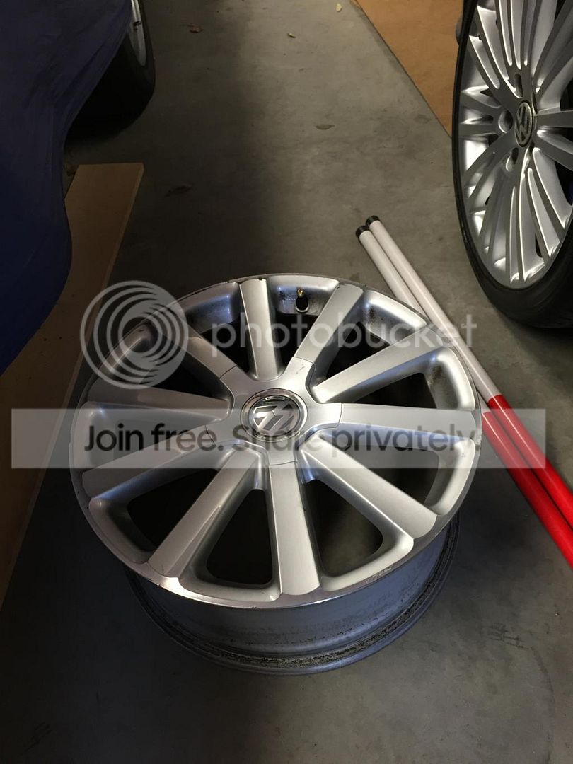 Wheels or Tyres: - 18" Vw Mk5 Golf R32 Alloys :: Omanyts :: Genuine ...